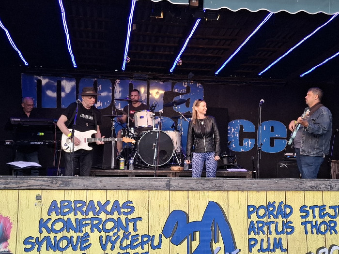 Sunday Chill Band - multižánrová cover kapela pro vaše akce